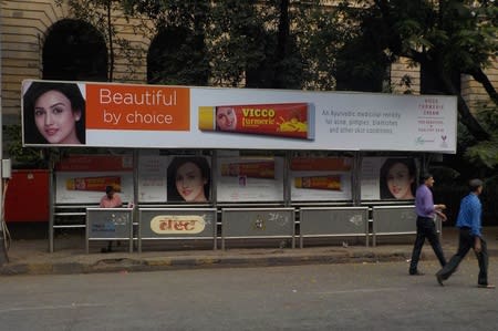 Bus Shelter in Fort 26645 Advertising Rates