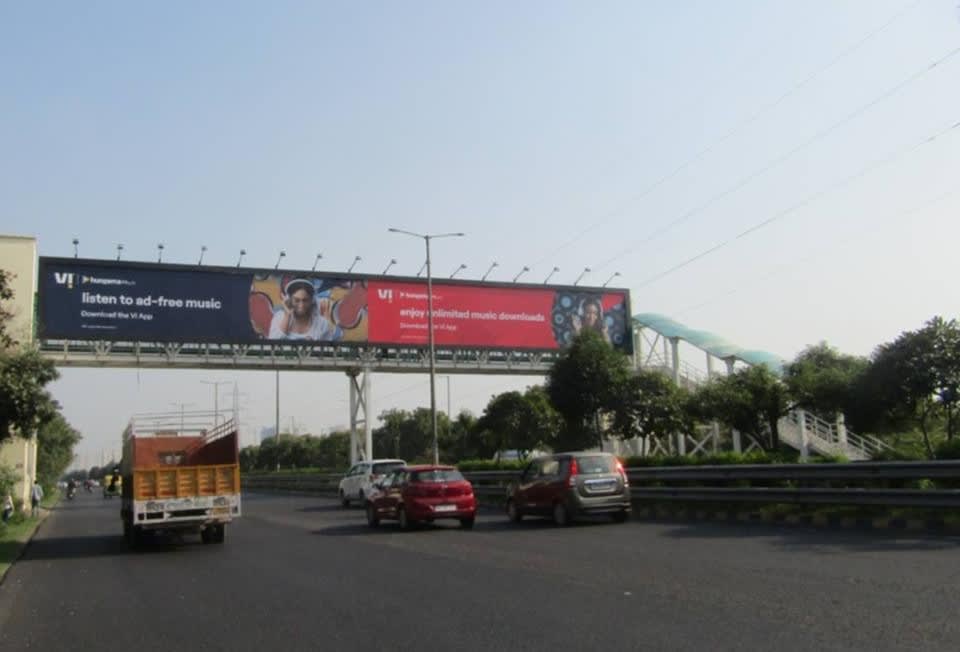 Skywalk Advertising Cost in Sector 147 83927