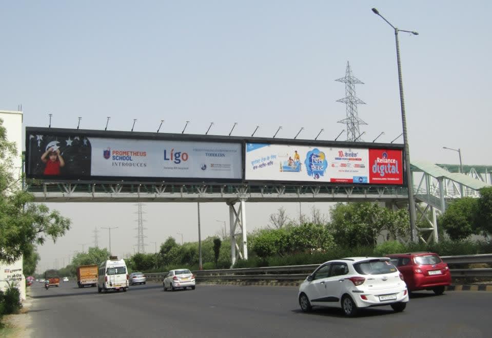 Skywalk Advertising Cost in Sector 147 83926