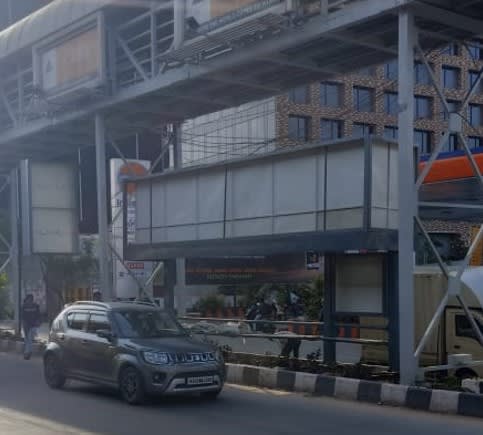 Bus Shelter in Nagavara 86228 Advertising Rates